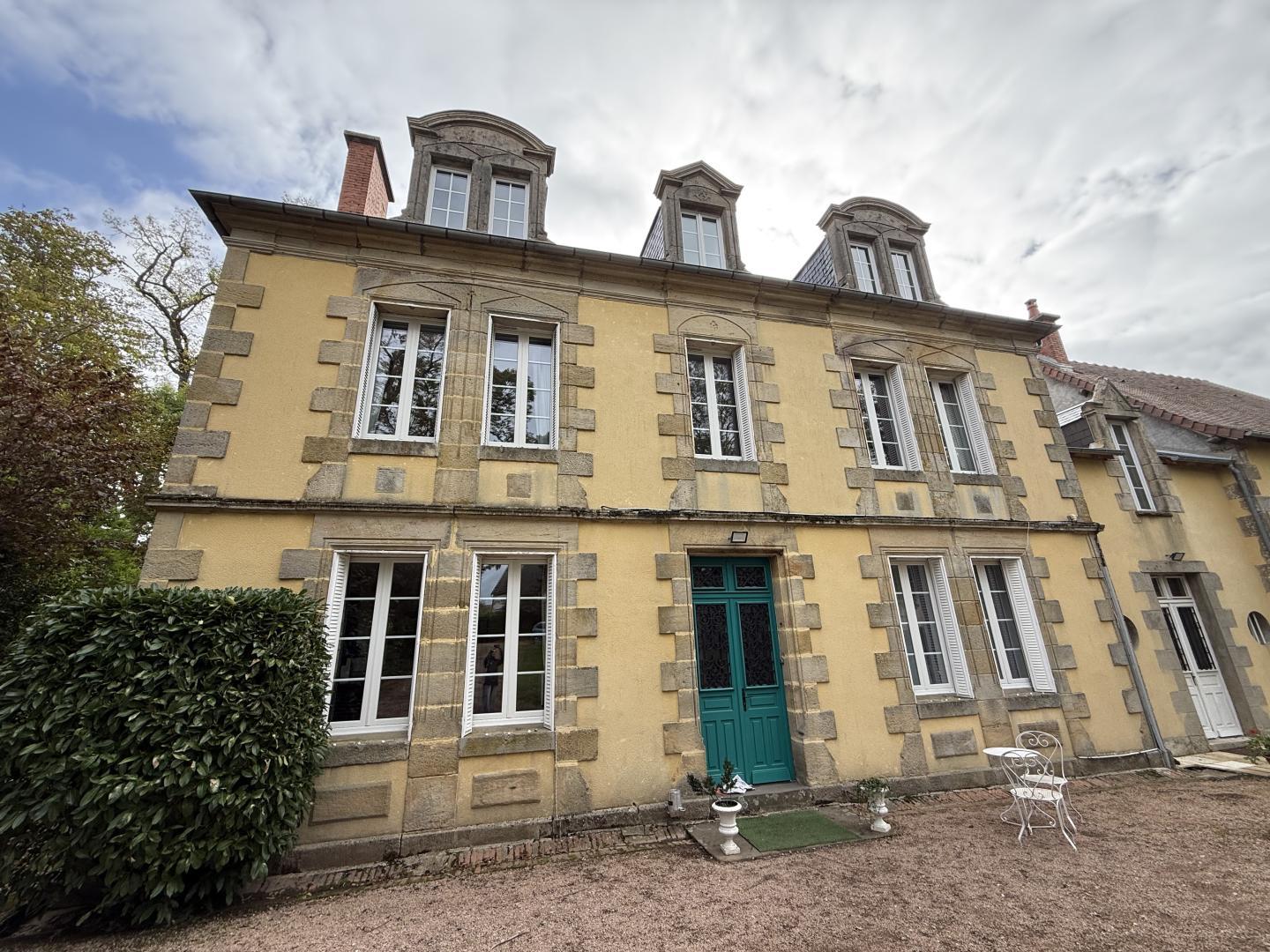 Location de vacances Gîte Résidence Les Chaumes - Gipcy dans Allier en ...